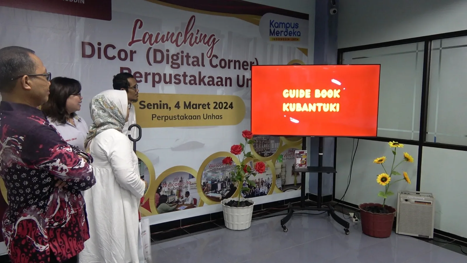 PPK Ormawa Mahatani Unhas Ajar Kelompok Wanita Tani Kerabat, Tanam ...
