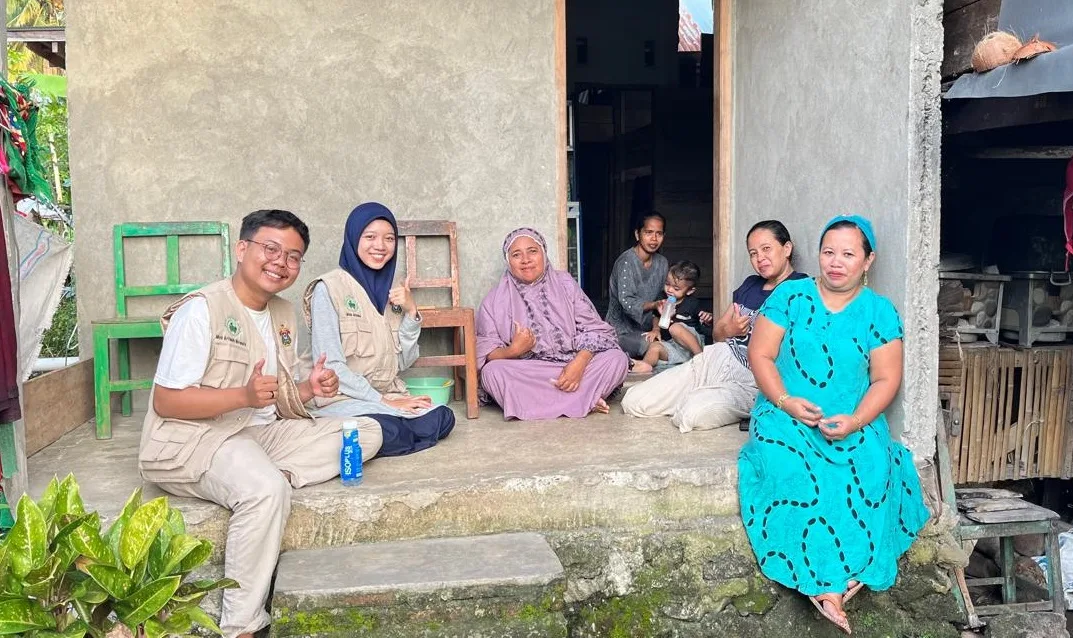 PPK Ormawa Mahatani Unhas Ajar Kelompok Wanita Tani Kerabat, Tanam ...