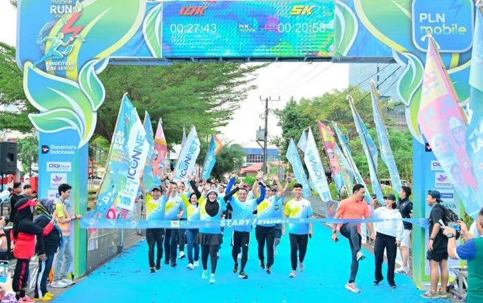 PT PLN Kampanyekan Penggunaan Energi Bersih Lewat PLN Mobile Run 2025 ...