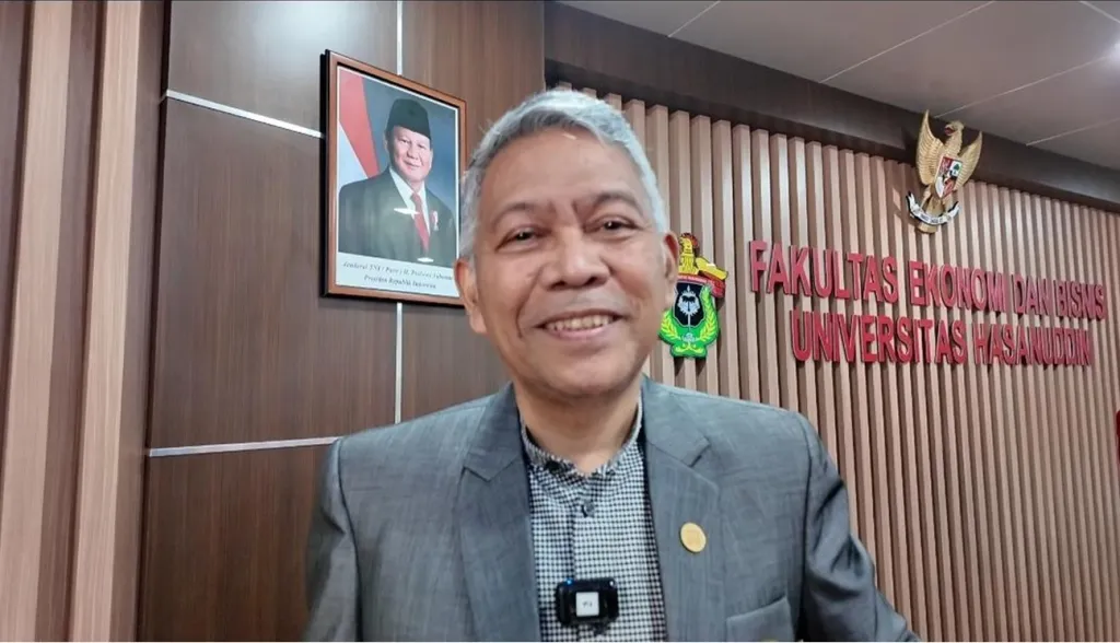 Jelang Pemilihan, ﻿4 Calon Dekan FEB Unhas Periode 2025-2029 Paparkan ...