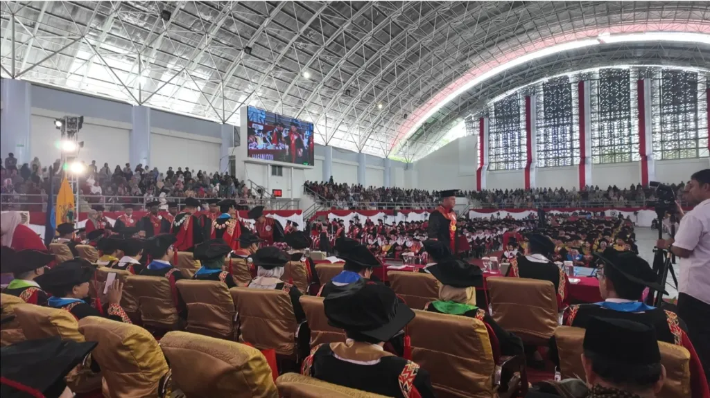 Wisuda Unhas Periode Oktober Digelar di GOR JK Arenatorium, Baruga ...