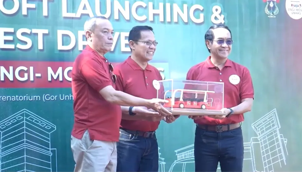Mobil Listrik ENGI-MOVE Dipakai di Lingkungan Kampus, Berikut Ini ...