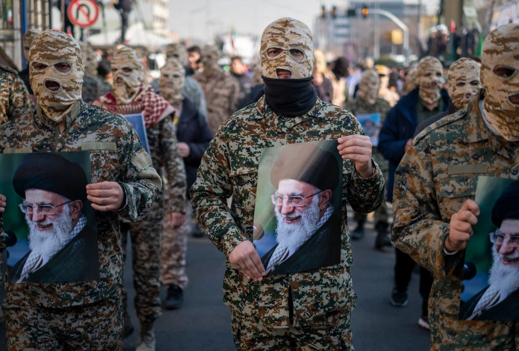 Intelijen Iran Sita Senjata AS dan Bahan Peledak dari Jaringan Asing di ...